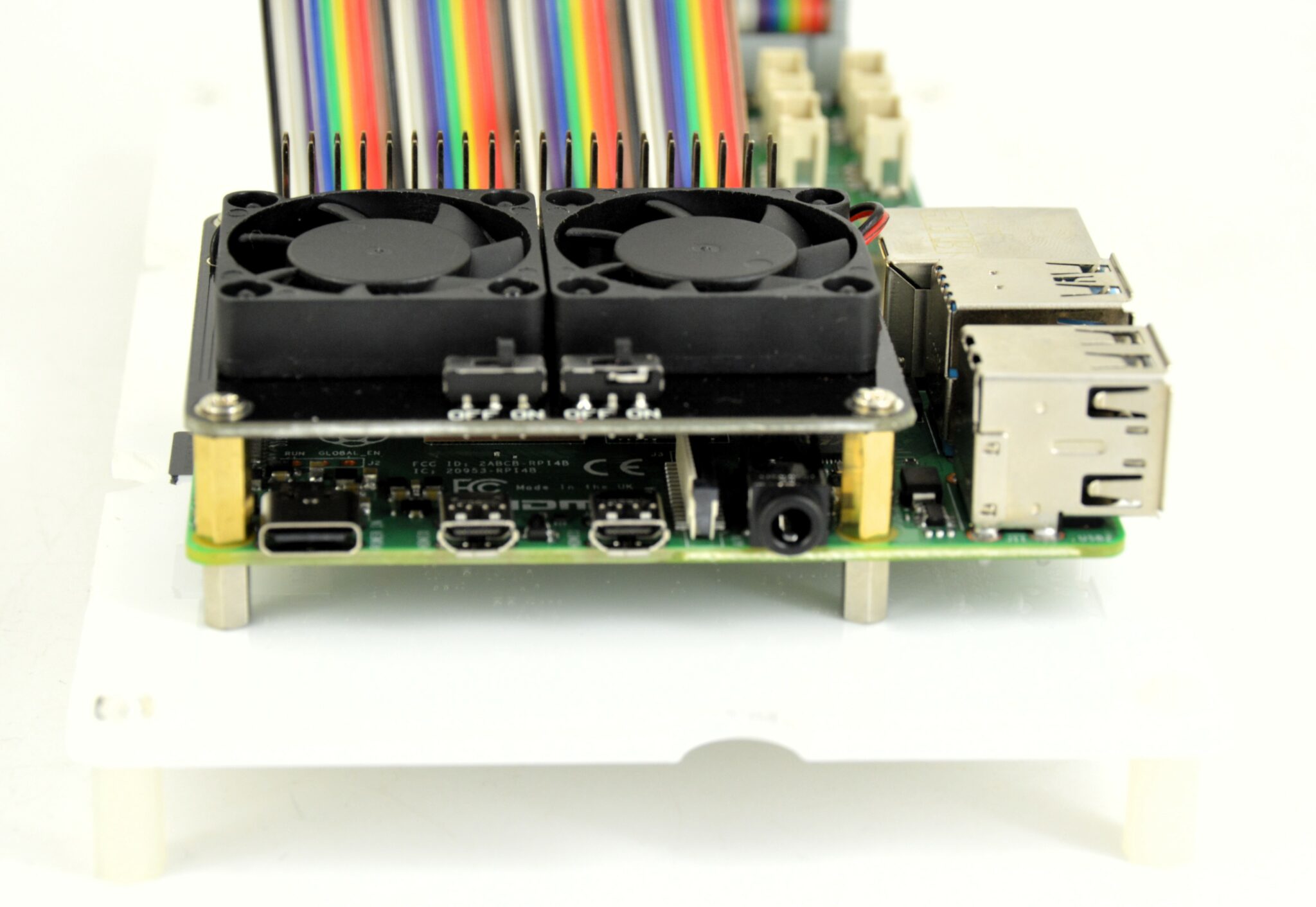 [技術教學文] Raspberry Pi 4 樹莓派散熱套裝開箱及使用教學 - CAVEDU教育團隊技術部落格